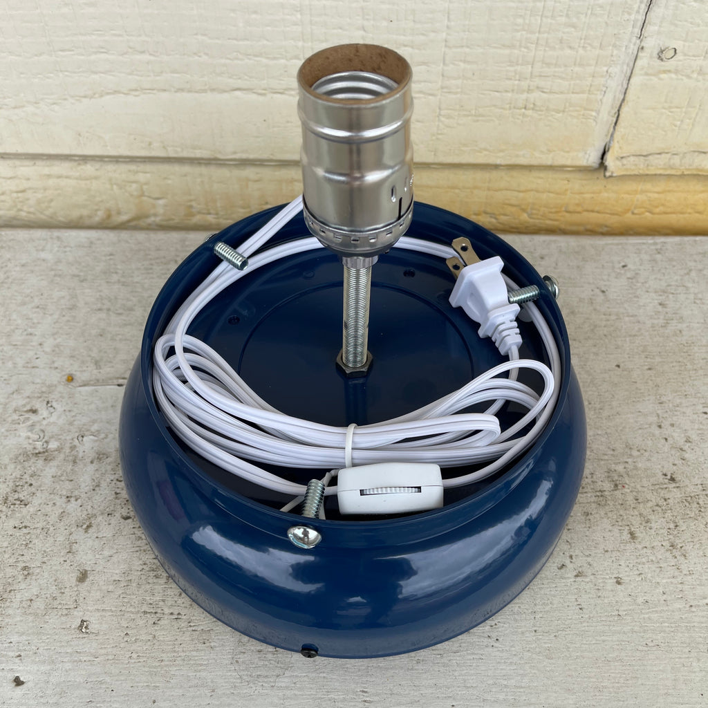 z. Heavy Lamp Base for Standard 6” Bottom Gas Pump Globe – Conner's ...
